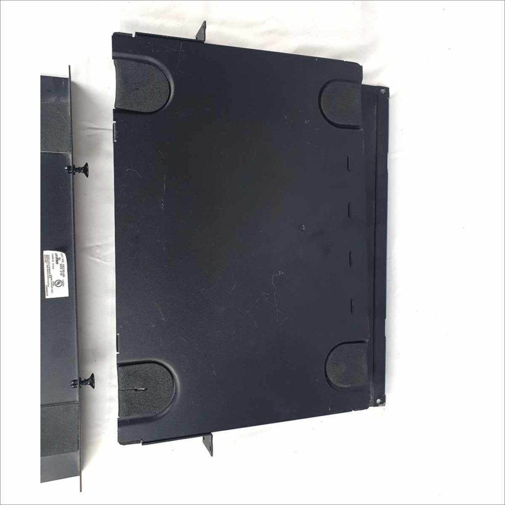 Leviton Telecom 5R230-AB 24Port optic fiber Patch Panel 1U 19" Rack ...