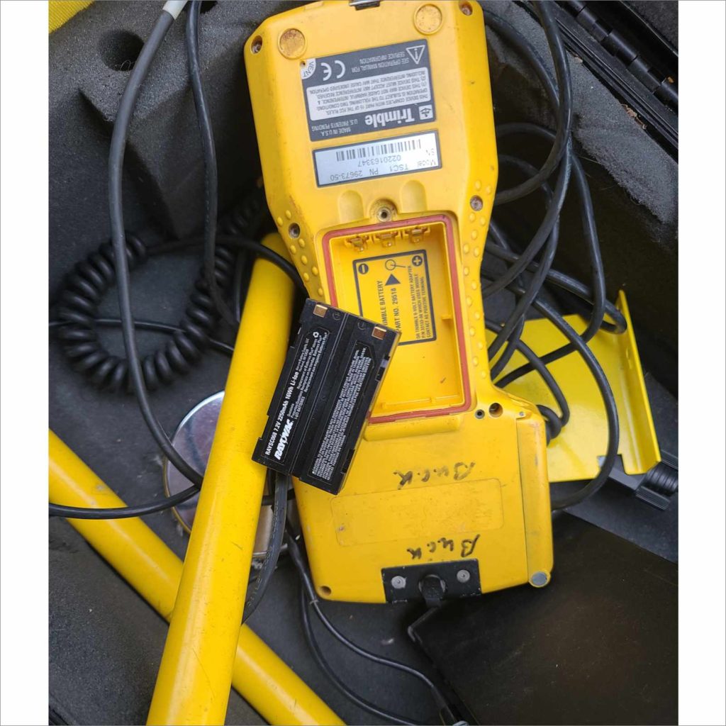 Vintage TRIMBLE GEO GPS, GIS , SURVEYING, MAPPING Device With accessory ...