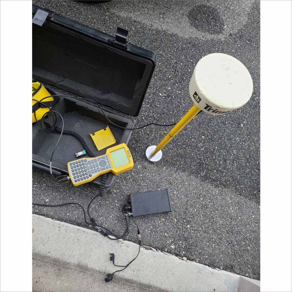 Vintage TRIMBLE GEO GPS, GIS , SURVEYING, MAPPING Device With accessory ...