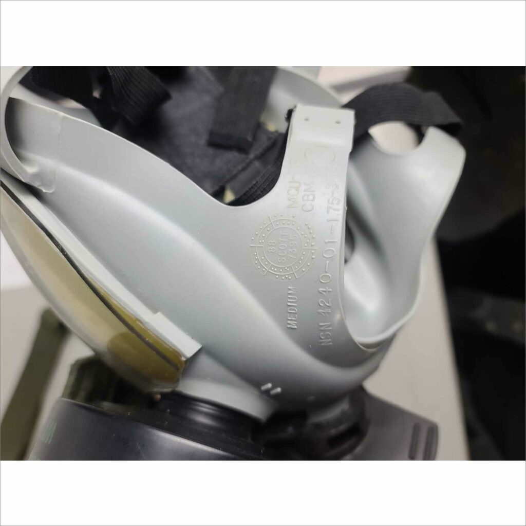 lot of 20x Gas Mask Med MSA M2 with Filters & Heavy Duty Green Bag ...